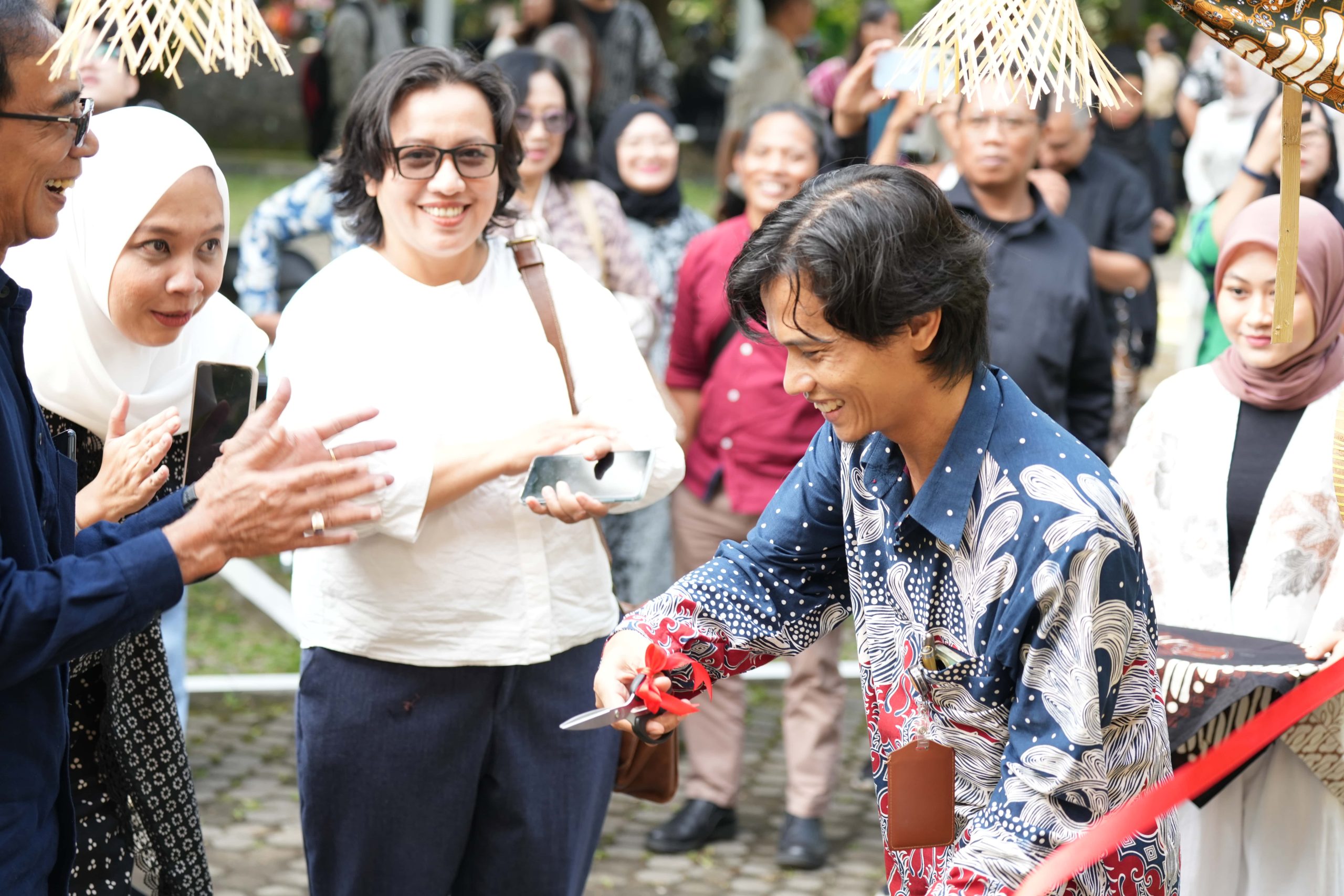 PSPSR UGM Hosts "Re.uni(que)" Art Exhibition, A Hub for Cross ...